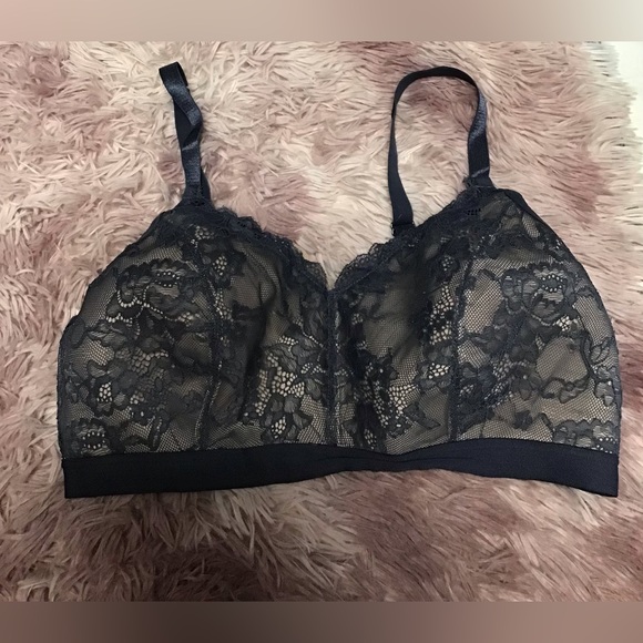 torrid | Intimates & Sleepwear | Torrid Curves Bra | Poshmark